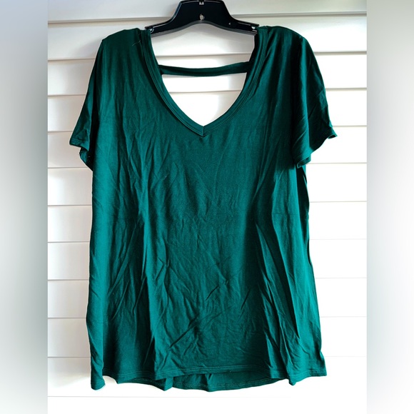 nine britton | Tops | Nine Britton Hunter Green Top | Poshmark